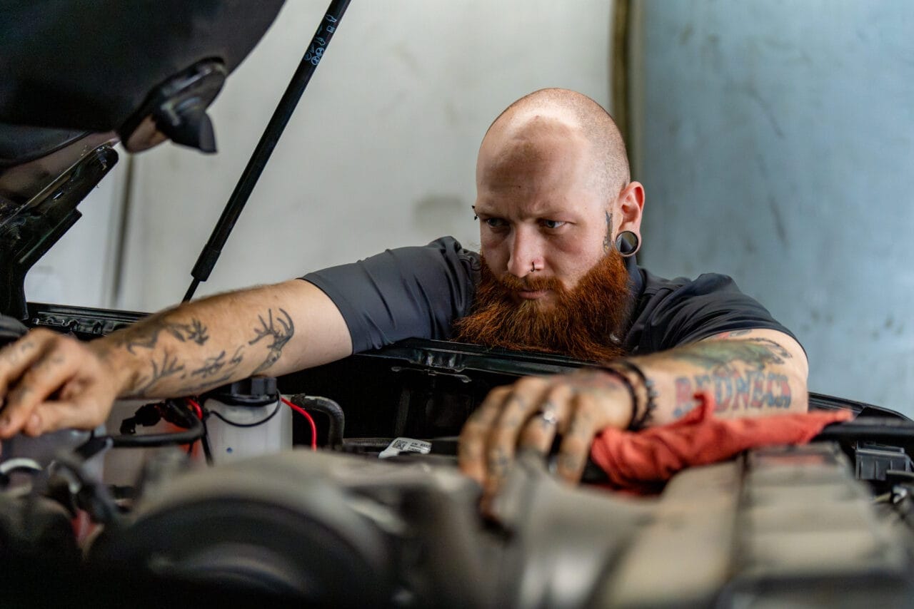 Quick Oil Change - Lightning Lube